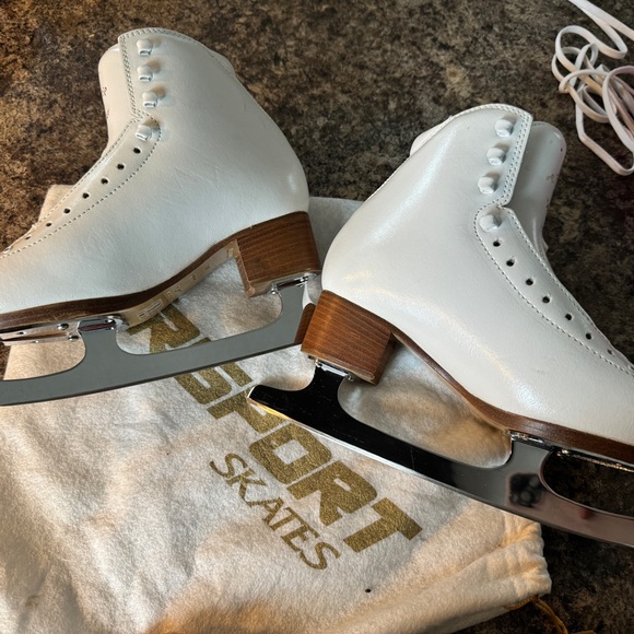 Risport | Other | New With Box Size 245 6us Risport Rf3 Figure Skates ...